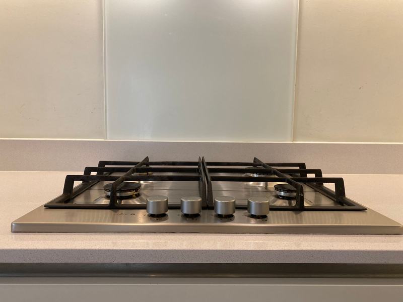 Hacker Modern Matt White Handless Channel Rail Kitchen - 3831833 | Used ...