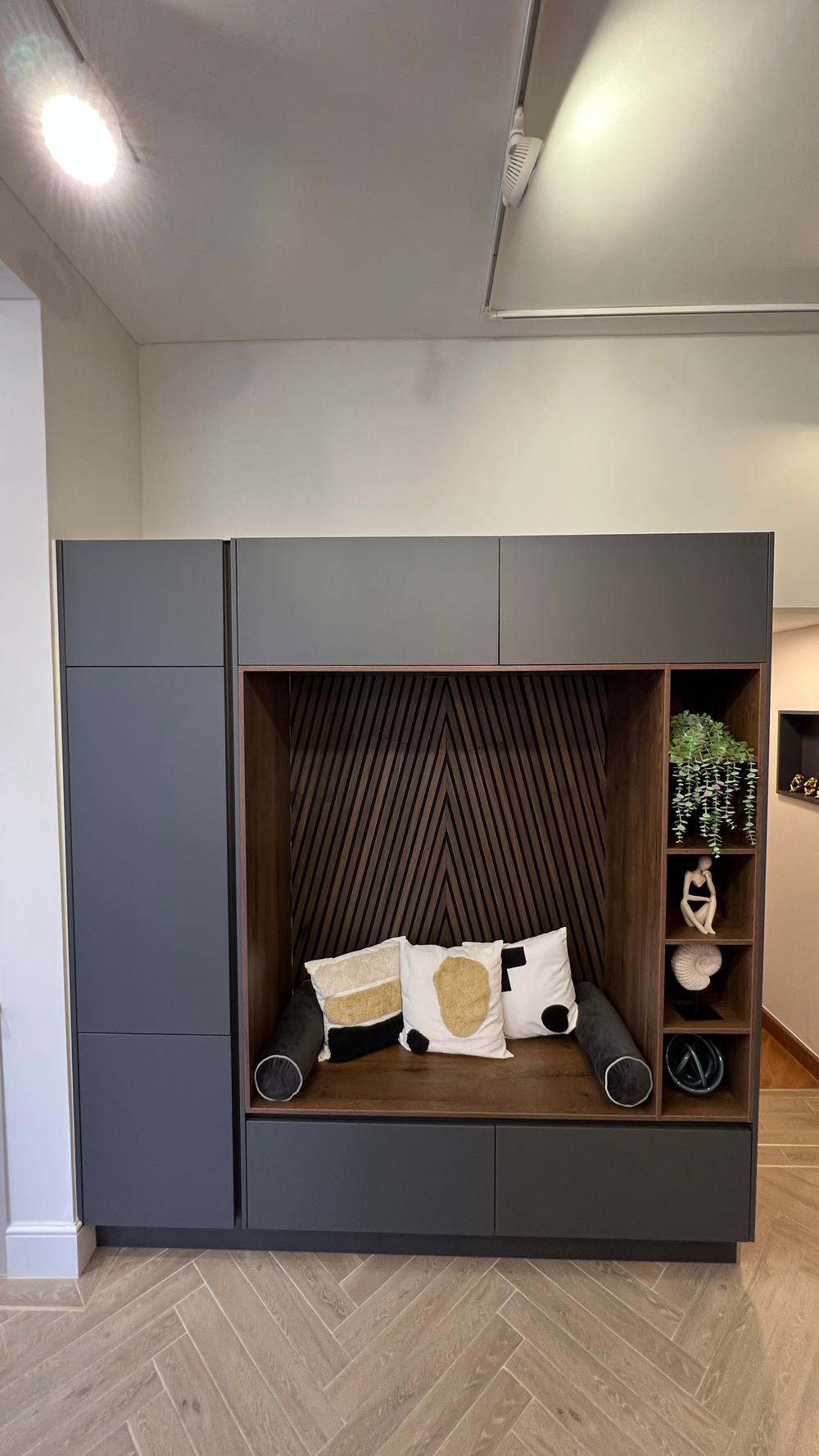Ex Display Hacker Porto Handless Graphite & Walnut Boot Room Nook ...