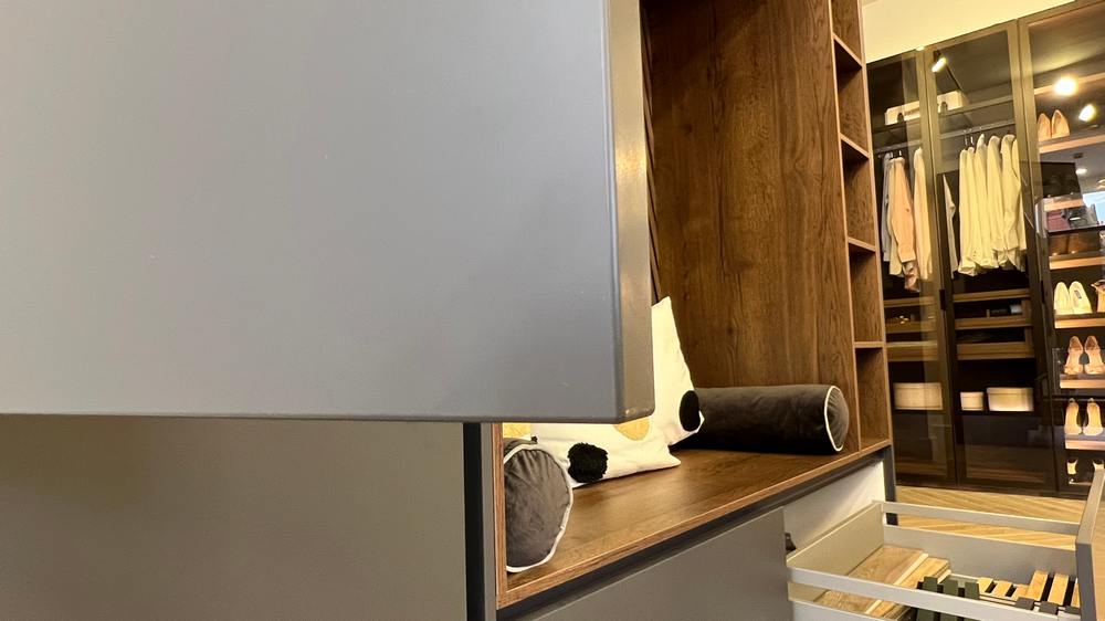Ex Display Hacker Porto Handless Graphite & Walnut Boot Room Nook ...