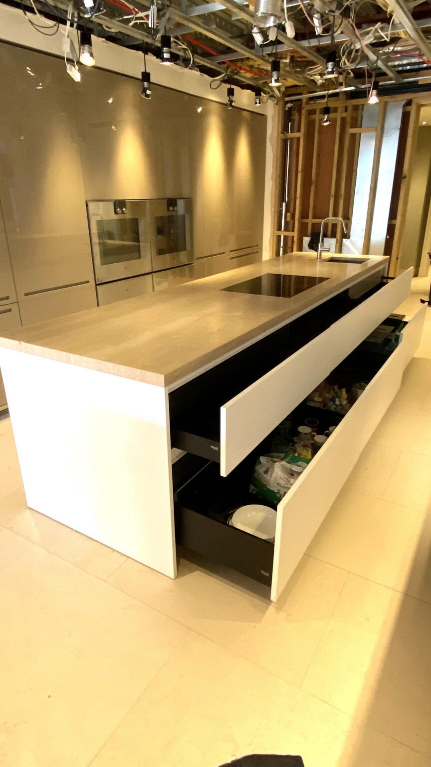Boffi Italian Designer Kitchen & Island Gaggenau Sub Zero Quooker ...