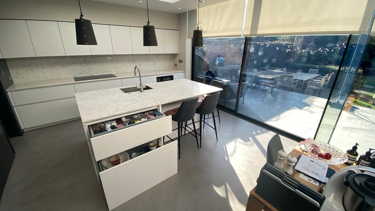 Leicht German Design Silk Matt White Handless Kitchen - 3831994 | Used ...