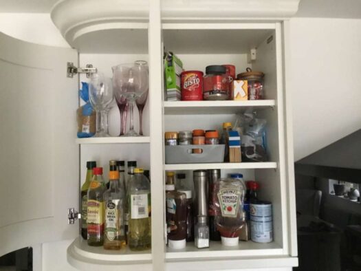 Howdens Elmbridge Porcelain Shaker Kitchen & Island - 3832179 | Used ...