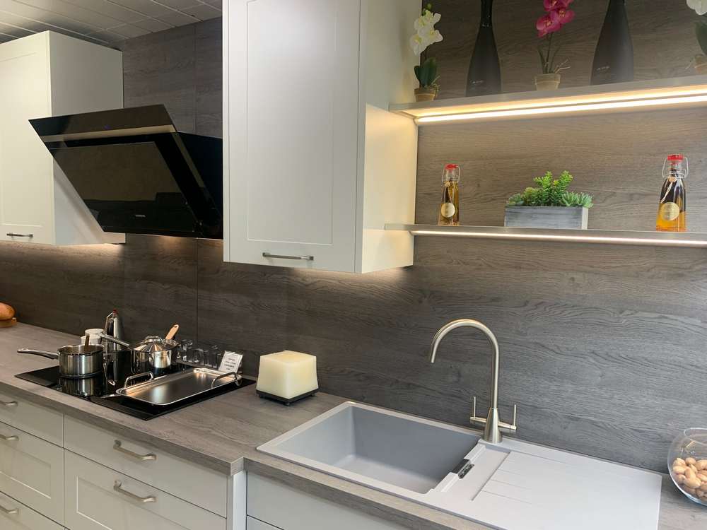 Ex Display Hacker Lotus Pear Grey - White - Graphite Kitchen - 3832332 ...