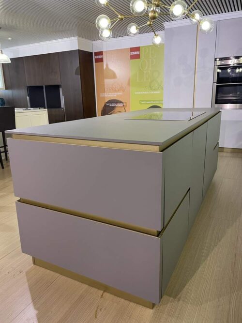 Ex Display Scavolini Delinea Handleless Anthracite Kitchen & Island ...