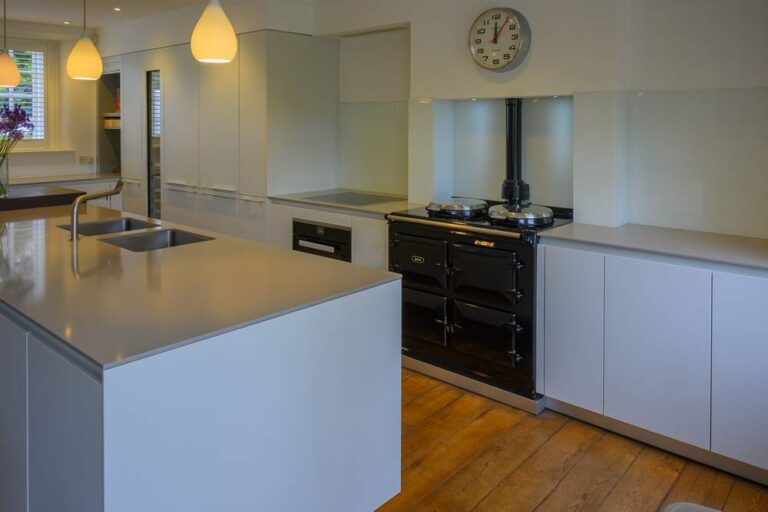 Bulthaup B3 Kaolin White Modern Kitchen with Large Matching Island ...