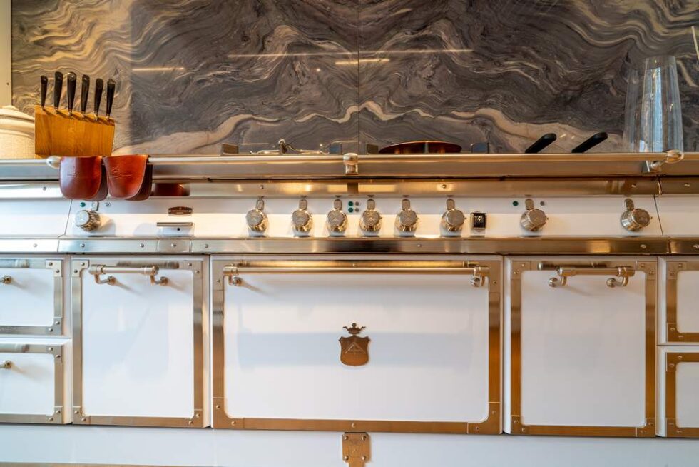 Ex Display Officine Gullo White Opaco Kitchen with Pantry & Island ...