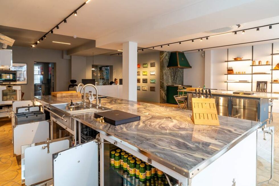 Ex Display Officine Gullo White Opaco Kitchen with Pantry & Island ...