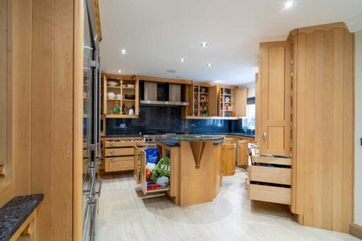 Luxury Mark Wilkinson Wooden Kitchen inc Island & Utility Room ...