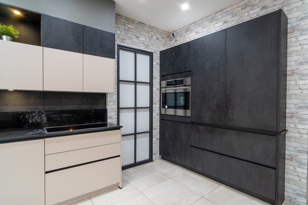 Large Ex Display and Used Kitchens featuring 16 to 20 Units | Used ...