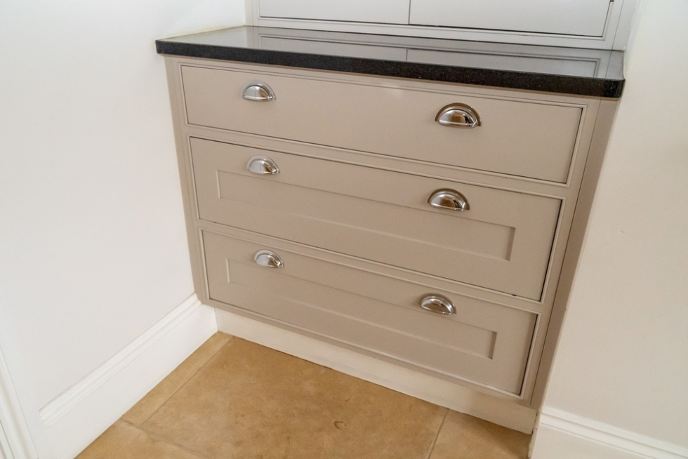 Stone Grey Dovetail Joint Inframe Shaker Kitchen with Island - 3833223 ...