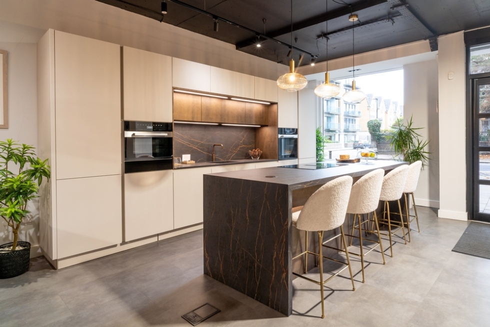 Ex Display Pronorm Angora Grey Kitchen with Galvano Portland Matt ...