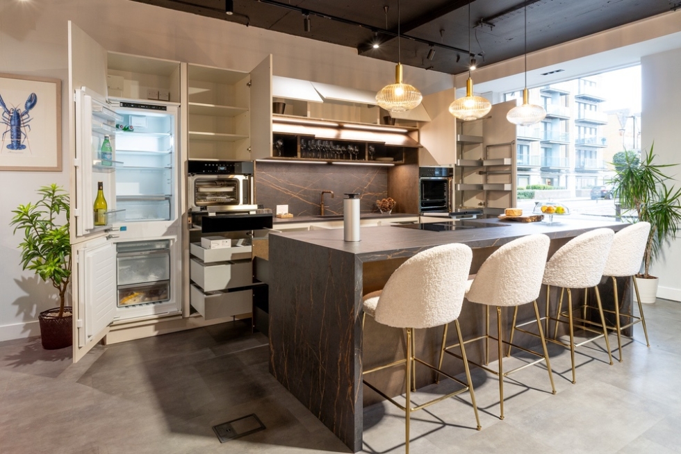 Ex Display Pronorm Angora Grey Kitchen with Galvano Portland Matt ...