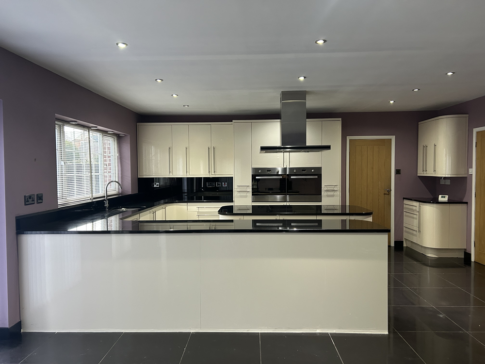 3833305 - Cream Modern Slab with Chrome Handled Kitchen with Matching ...