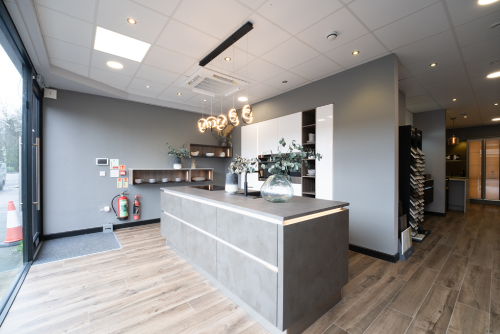 Ex-Display Nolte Nova Lack White and Anthracite Kitchen with Island ...