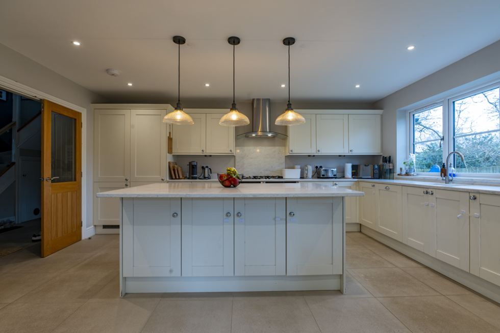 Large Howdens Cream Shaker Kitchen with Island and Utility Room ...